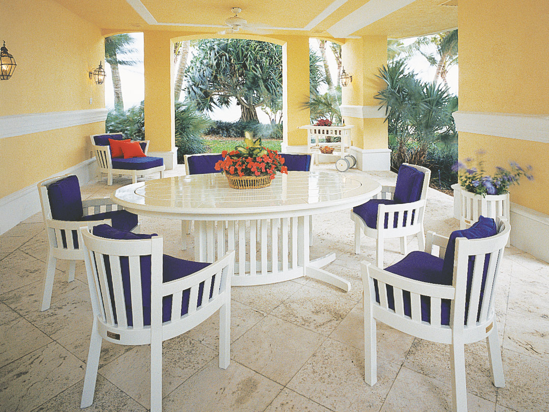 Dining Tables - Weatherend