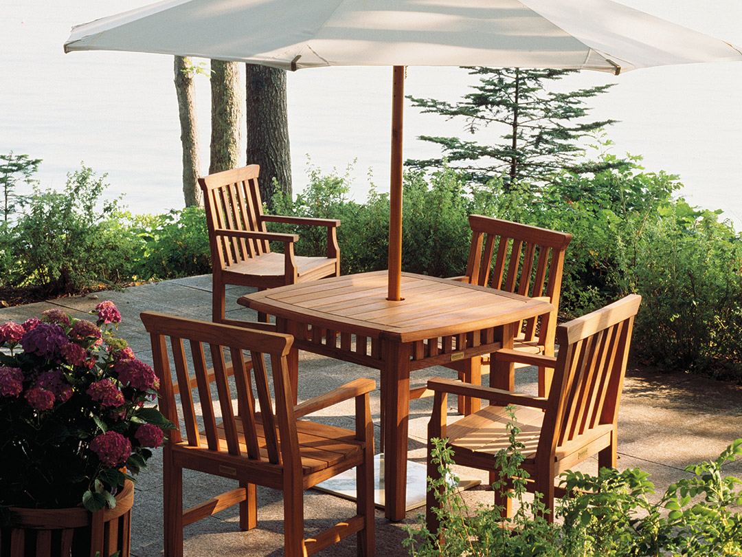 Dining Tables - Weatherend